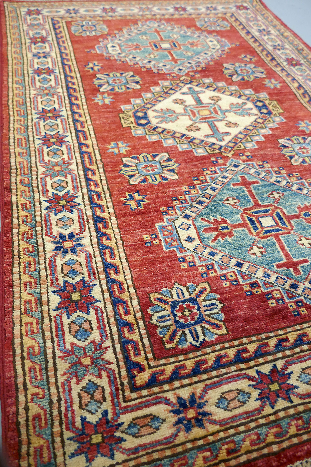 Tapis Oriental - Tapis Kazak extra fin - 125 x 86 cm | www.tapisdorient.net